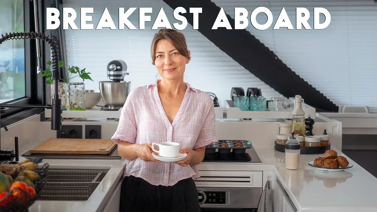 Foley: Bed Pans, Fizzscians and Miniatures